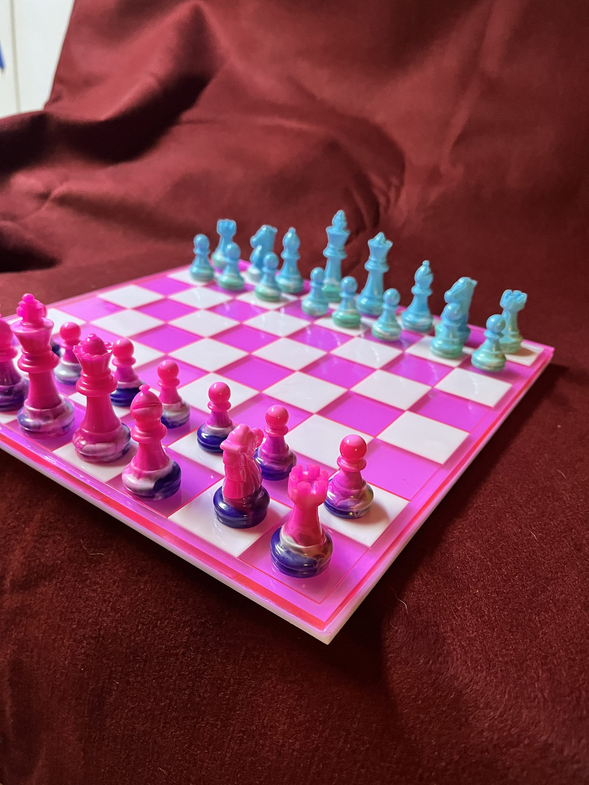 Bright Unicorn Chess Set - Gnoo Online